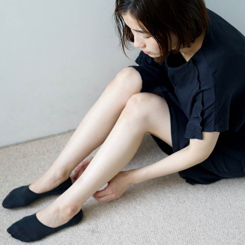 Hakne Silk No Show Socks